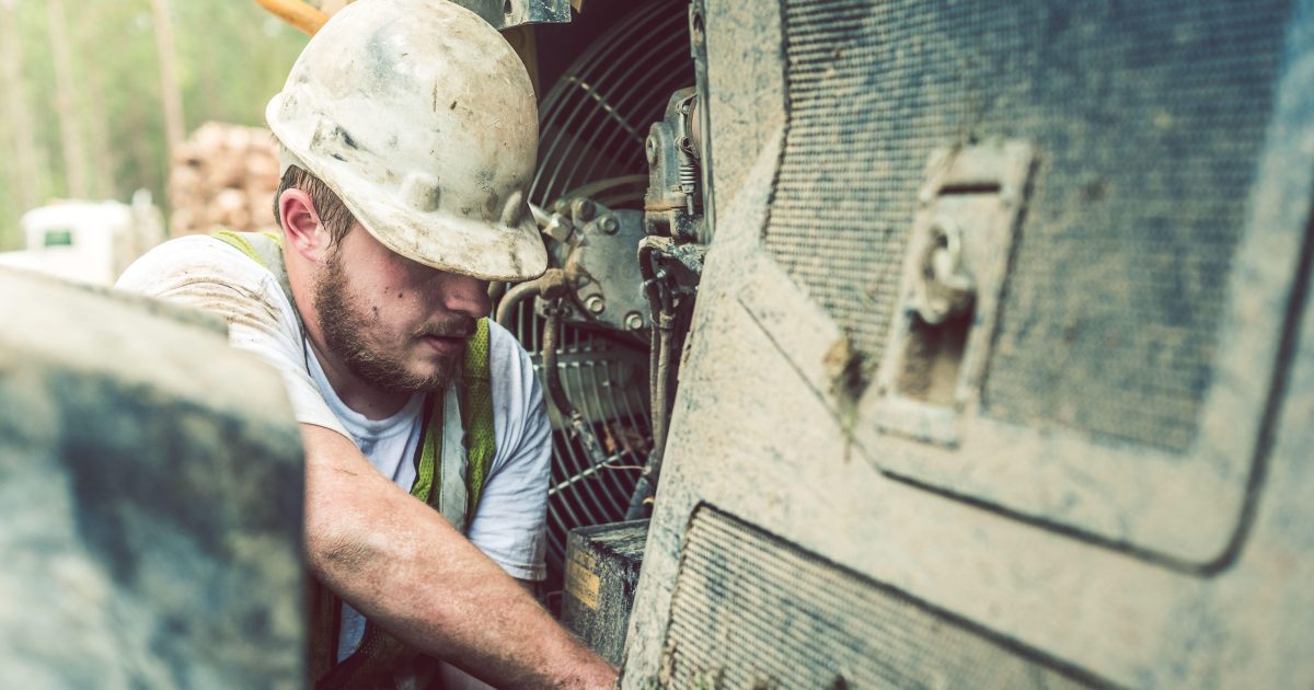 logging equipment operator jobs